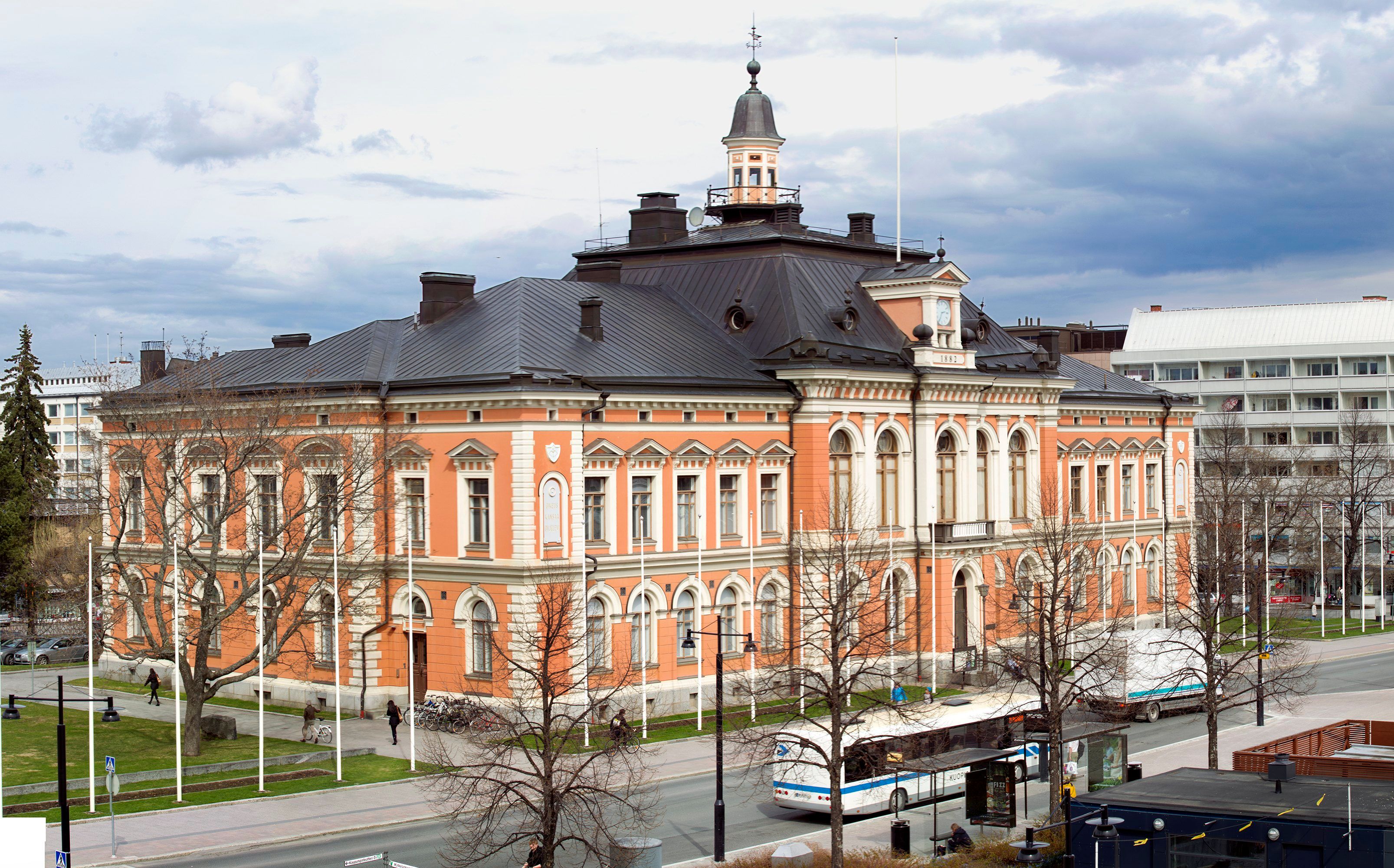 Tavoitteena kestävä talous – Kuopion kaupungin talouden kantokyky ja ...